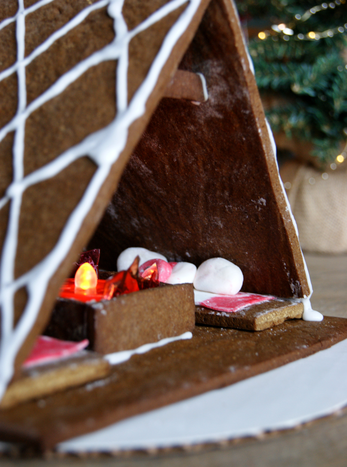 Viking Gingerbread House & Longship (with Templates) – Lady of the Ladle